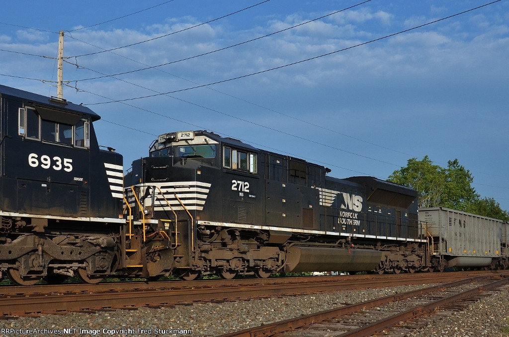 NS 2712
